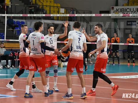 ZAKSA wróciła na zwycięskie tory Kędzierzynianie lepsi od BBTS u ZDJĘCIA