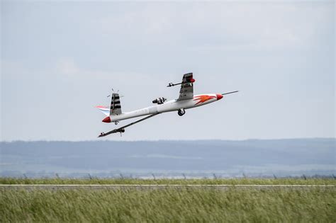 successful demonstration of active flutter suppression