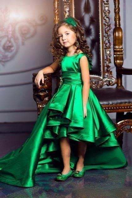 Venta vestidos para niñas color verde esmeralda en stock