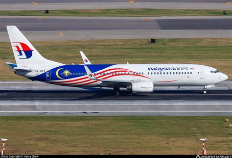 9M MXB Malaysia Airlines Boeing 737 8H6 WL Photo By Henry Chow ID