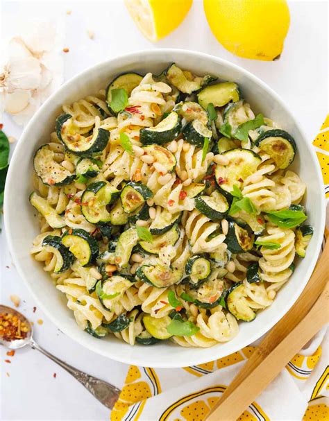40 Delicious Meatless Pasta Recipes The Clever Meal