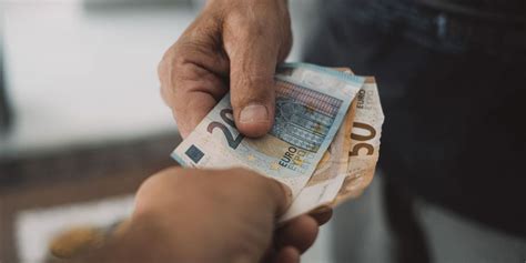 El Banco de España avisa los billetes que no debes aceptar