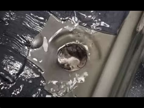Cómo sacar el agua de un auto inundado YouTube