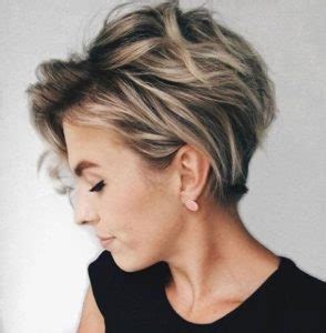 40 Best Pixie Haircuts Hairstyles For Any Hair Type Long Pixie Side