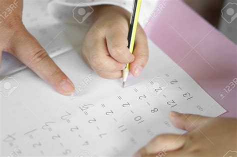 Aprende sumas y restas con las mejores series para niños