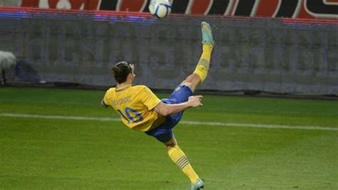 Zlatan Ibrahimovic Top 10 Goals Ever HD