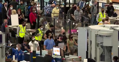 Online Dashboard Lets Flyers Compare Airlines Policies On Flight