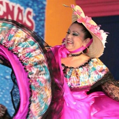 Pin By Laura Moreno On Ballet Folklorico Ballet Folklorico Festival