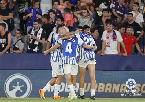 Deporpress On Twitter Blanquiazulesporelmundo El Alaves Dio La