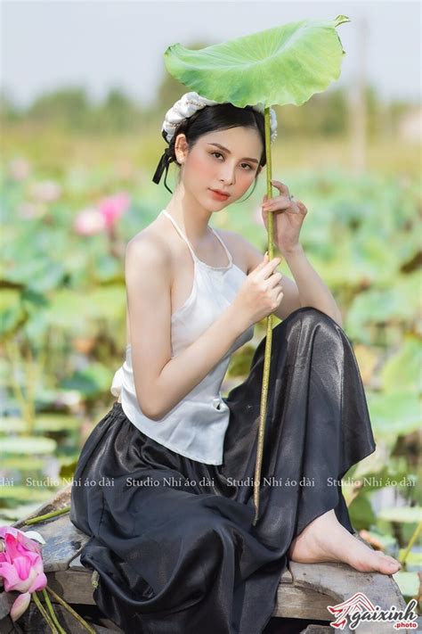Ảnh áo yếm thả rông vòng 1 sexy siêu mỏng xuyên thấu đẹp
