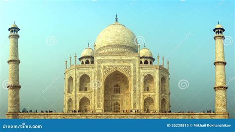 Taj Mahal A Famous Historical Monument A Monument Of Love The