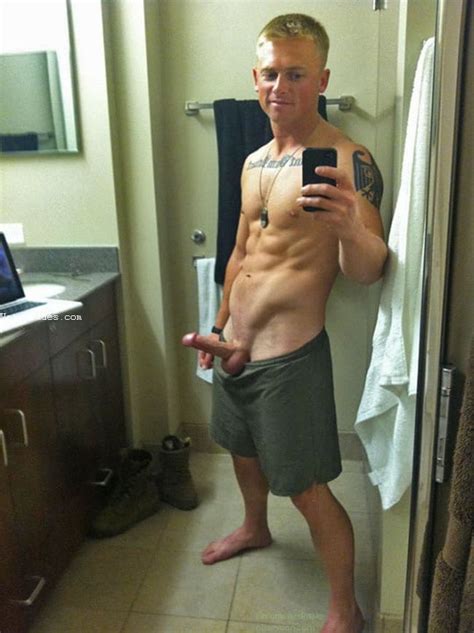 Amateur Male Naked Nude Post Picture