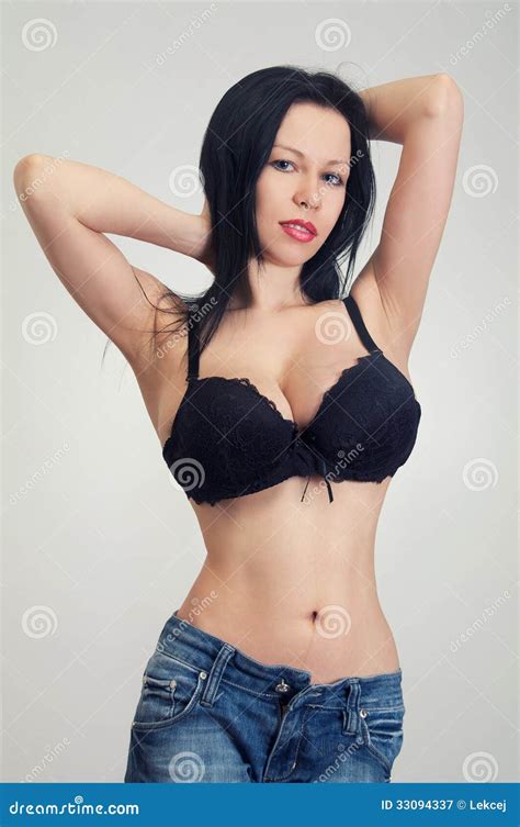 Mädchen Mit Den Großen Brüsten Stockbild Bild Von Büste Frontseite 33094337