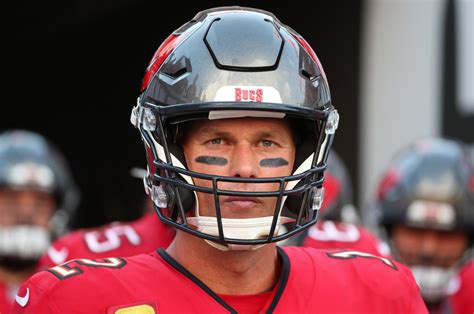 Tom Brady Height How Tall Is The Football Quarterback Hood MWR