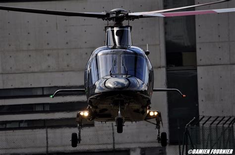 Agusta 109 S F HMPB Héliport Issy les Moulineaux Paris Damien