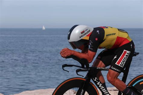 Giro Pour Une Seconde Remco Evenepoel Devance Thomas Dans Le Chrono