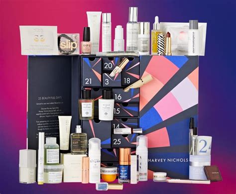 Harvey Nichols Calendario Avvento Beauty Natale Nuvole Di Bellezza
