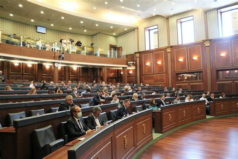 Kuvendi miratoi në shqyrtim të dytë Projektligjin për ndryshimin dhe