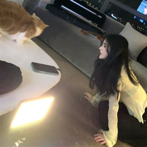 JU JINGYI THAILAND SLOW On Twitter Mirror Selfie Singer Scenes