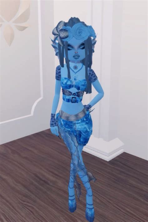 Dress To Impress Elements Water In Dress To Impress Element