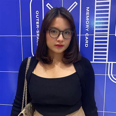 5 Potret Ditha Rizky Amalia Pacar Dustin Tiffani Yang Bikin Gagal