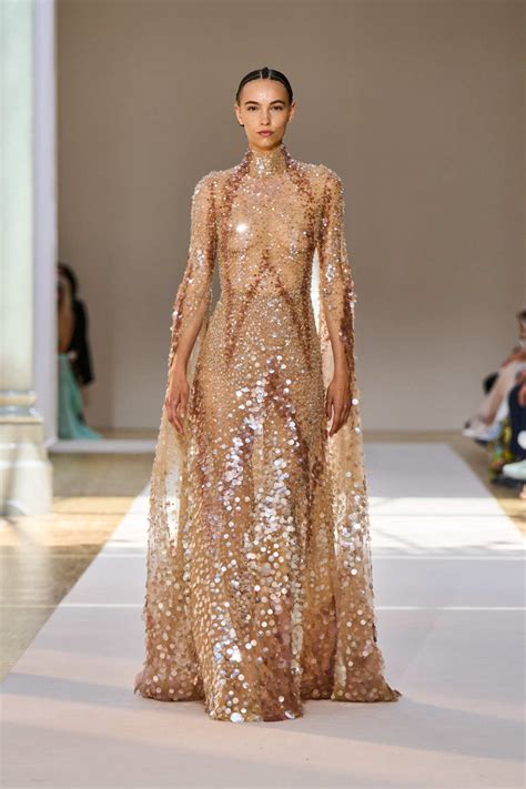 Elie Saab Elie Saab Presents Its New Haute Couture Fall Winter 2022 23