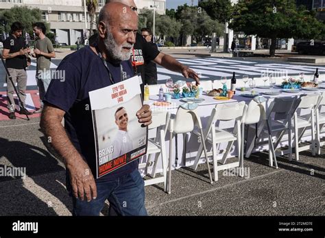 Tel Aviv Israel 20 de octubre de 2023 Las familias israelíes de los