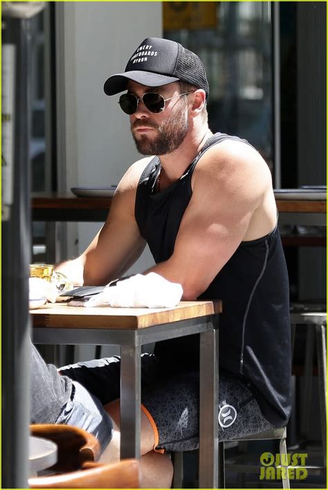 Chris Hemsworth Goes Shirtless Bares Ripped Body In Australia Photo