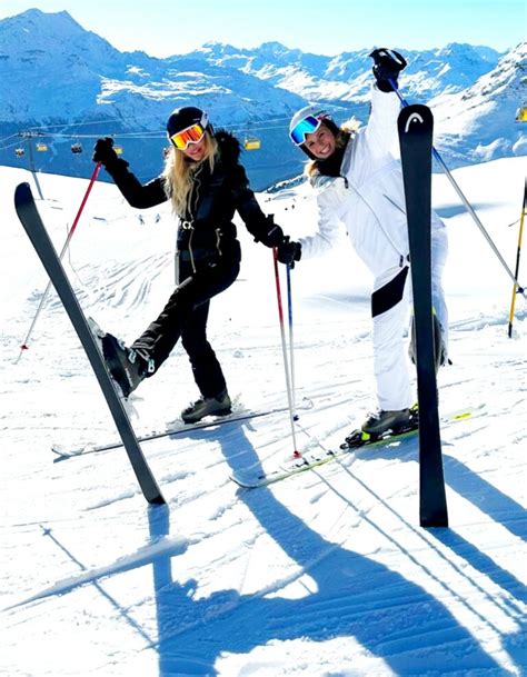Ilary Blasi E Michelle Hunziker In Vacanza Insieme A St Moritz Con Le