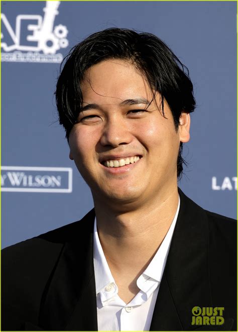 Shohei Ohtani Wife Mamiko Make Red Carpet Debut At Dodgers Charity