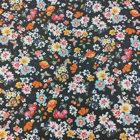 Tissu coton imprimé parfum de fleurs La Grange aux Tissus