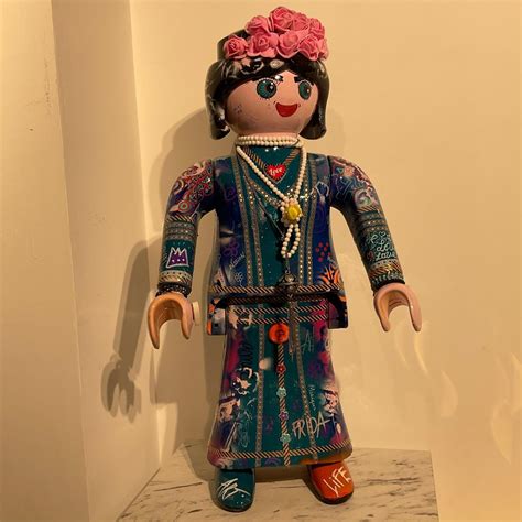Sculpture Playmobil XXL Frida Kahlo by Art Mony Carré d artistes