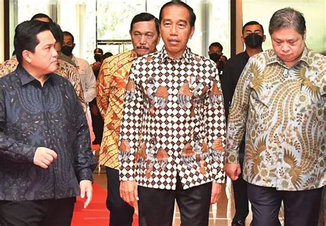 Jokowi Impor Pakaian Bekas Ganggu Industri Dalam Negeri Metro Daily