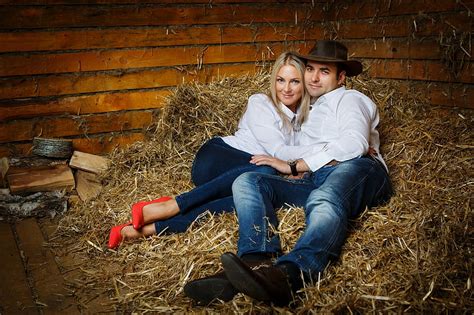 For The Love Of A Cowgirl Female Models Hats Cowgirl Ranch Fun Hay Hd Wallpaper Peakpx
