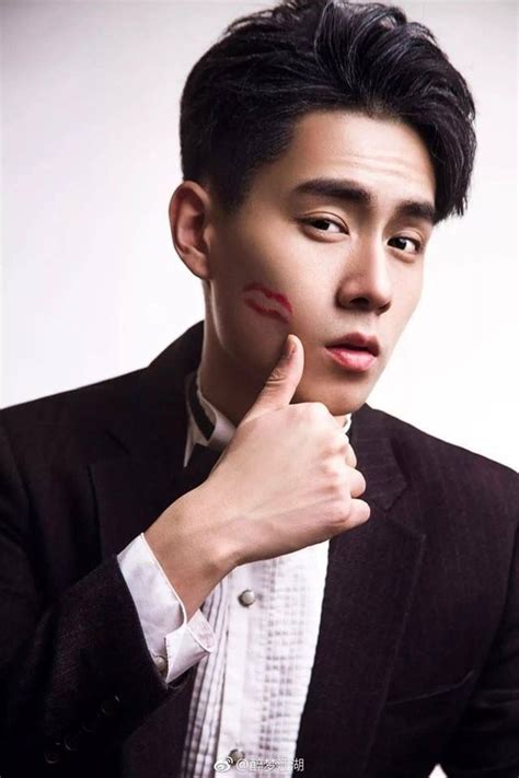 Hu Yi Tian 胡一天 huyitian 胡一天 actor chinesseactor นกแสดง สามใน
