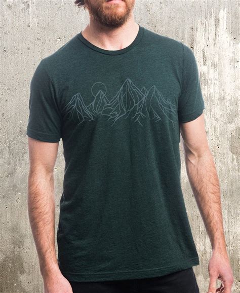 Camiseta de montaña para hombre contornos de montaña Etsy