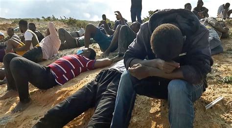 Libye près de 100 migrants se noient dans deux naufrages en 24 heures