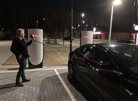 Tesla V4 Supercharger Details Charging Speed And Cable Length EV Buzz