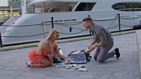 Hot British PAWG Gets All Excited When She Sees A Million Dollars To