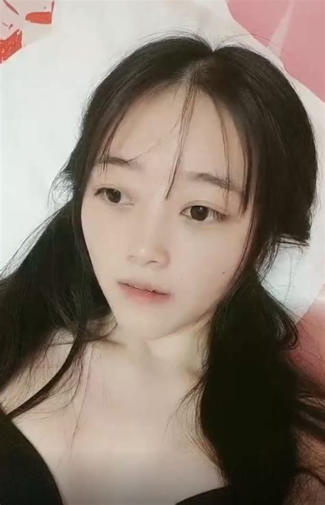 新人学妹双马尾长相清纯 特写口交带项圈跪地爬行猛操掰穴 1v 276g 宅领域