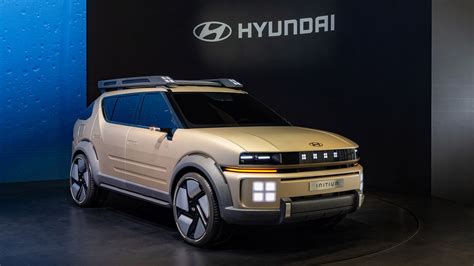 Hyundai Motor Reveals Bold And Efficient Hydrogen FCEV Concept