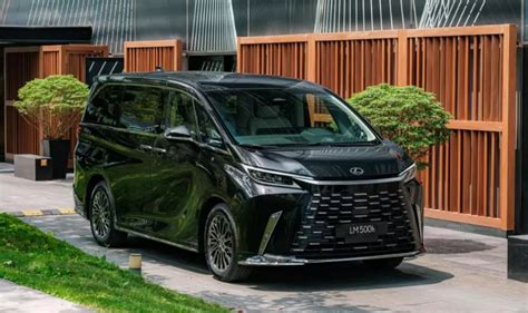 Lexus LM 2024 chính thức ra mắt Việt Nam Giá khởi điểm từ 7 29 tỷ đồng