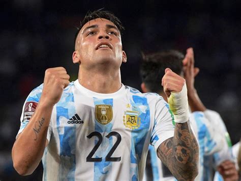 La historia de vida de Lautaro Martínez tiene 25 años era fanático