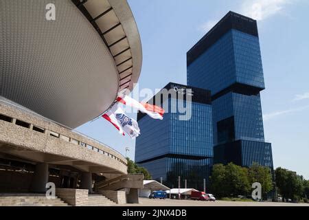 KTW office buildings complex at Roździeńskiego Avenue Skyscraper