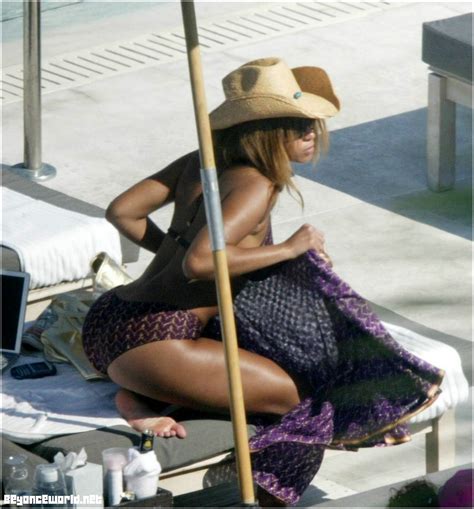 Naked Beyoncé Knowles Added 07192016 By Bot