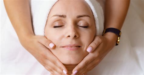 Combatiendo la Flacidez Facial Causas y Prácticas Efectivas para