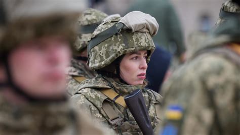 Frauen An Vier Fronten Im Ukraine Krieg