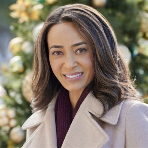 Brandi Alexander As Janet On Love Lights Hanukkah