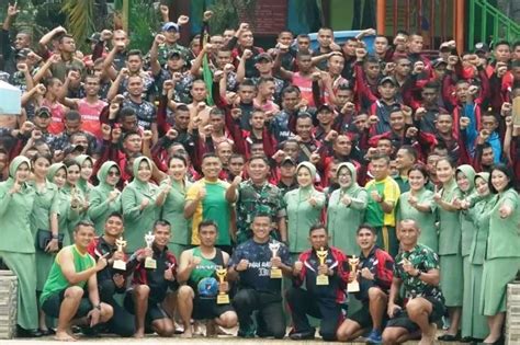 Pangdivif 1 Kostrad Mayjen TNI Bobby Rinal Makmun S I P Resmi Menutup