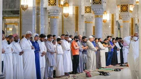 Bacaan Bilal Tarawih 11 Rakaat PDF Latin Arab Arti Lengkap Dengan